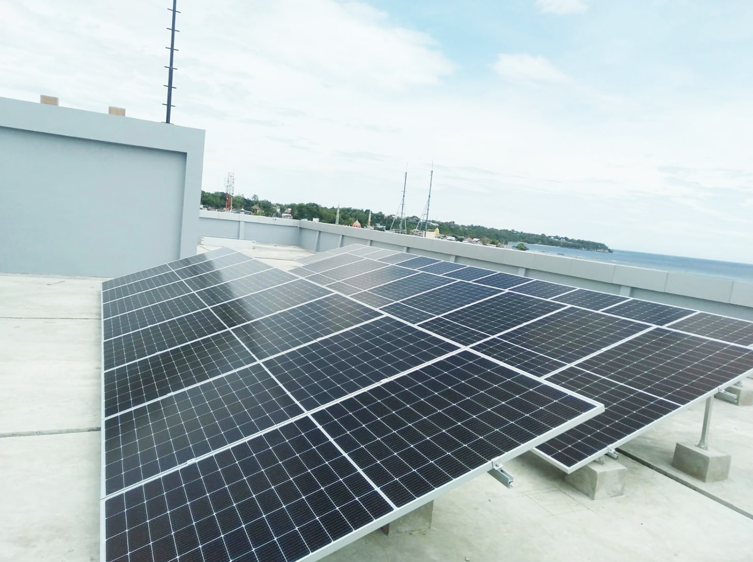Harga panel surya 500 watt - Solterra Solar Cell System
