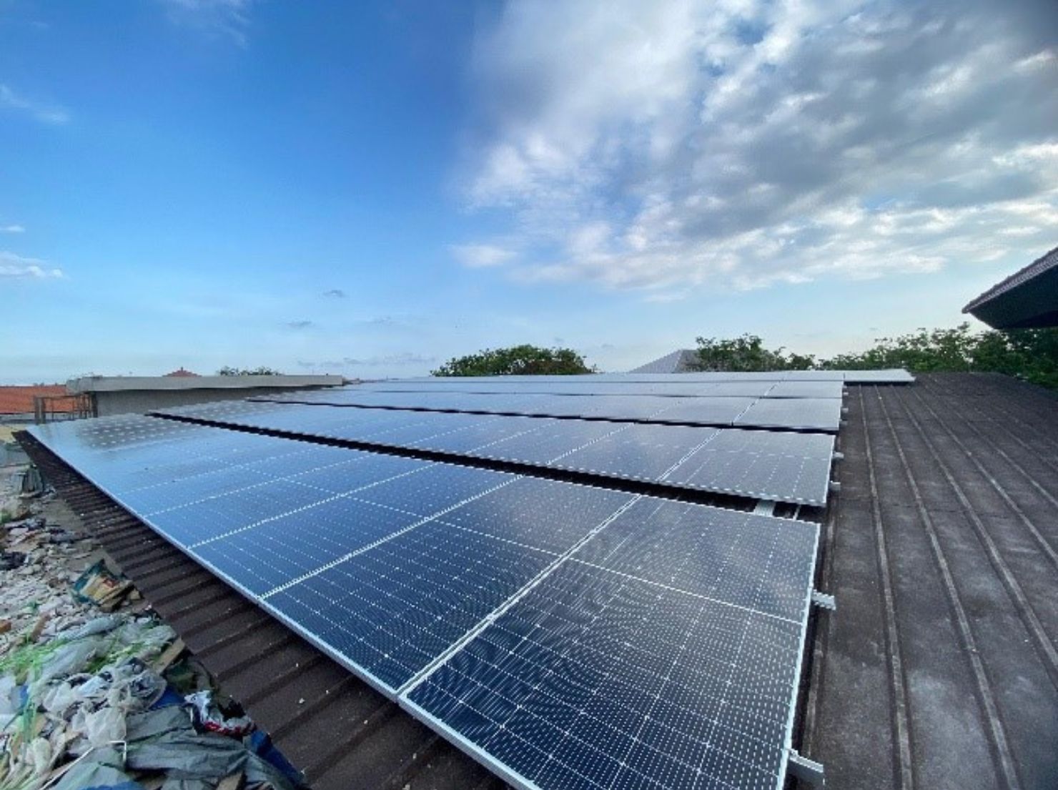 Harga panel surya 500 watt - Solterra Solar Cell System